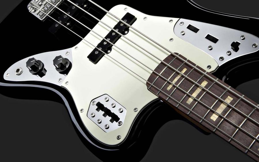 Basgitaar kopen tips - GitaarZone